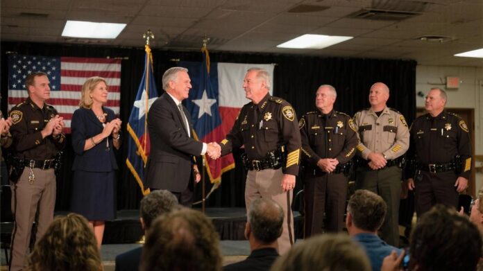 Governor Abbott Honors Texas's Longest-Serving Sheriff Larry Busby ...